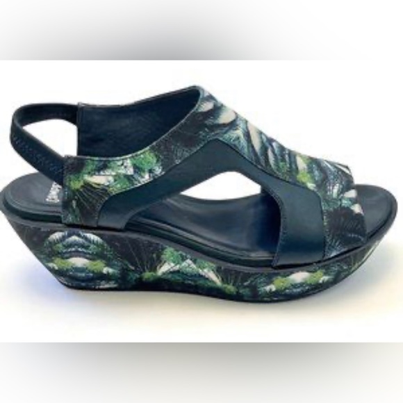 Camper | Shoes | Camper Tropical Palm Tree Motif Wedges Sandals Size 8 ...